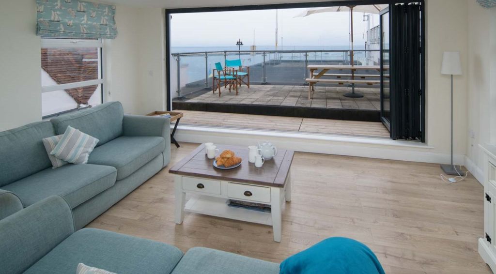 Discover Cowes on the Isle of Wight | Red Funnel Ferries