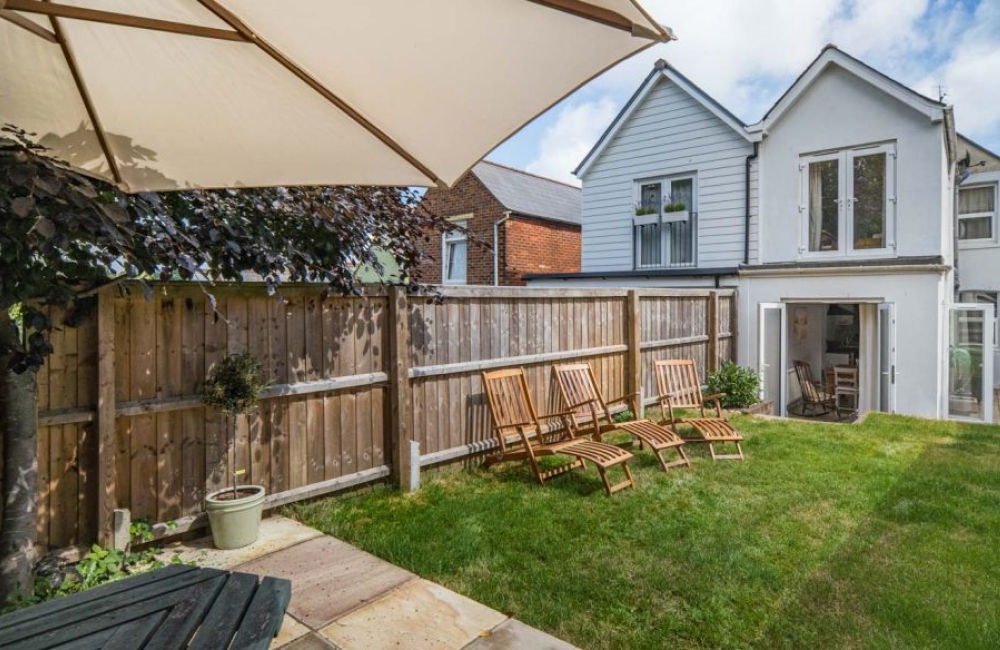 Isle of Wight Accommodation Deals & Hotel Offers | Red Funnel